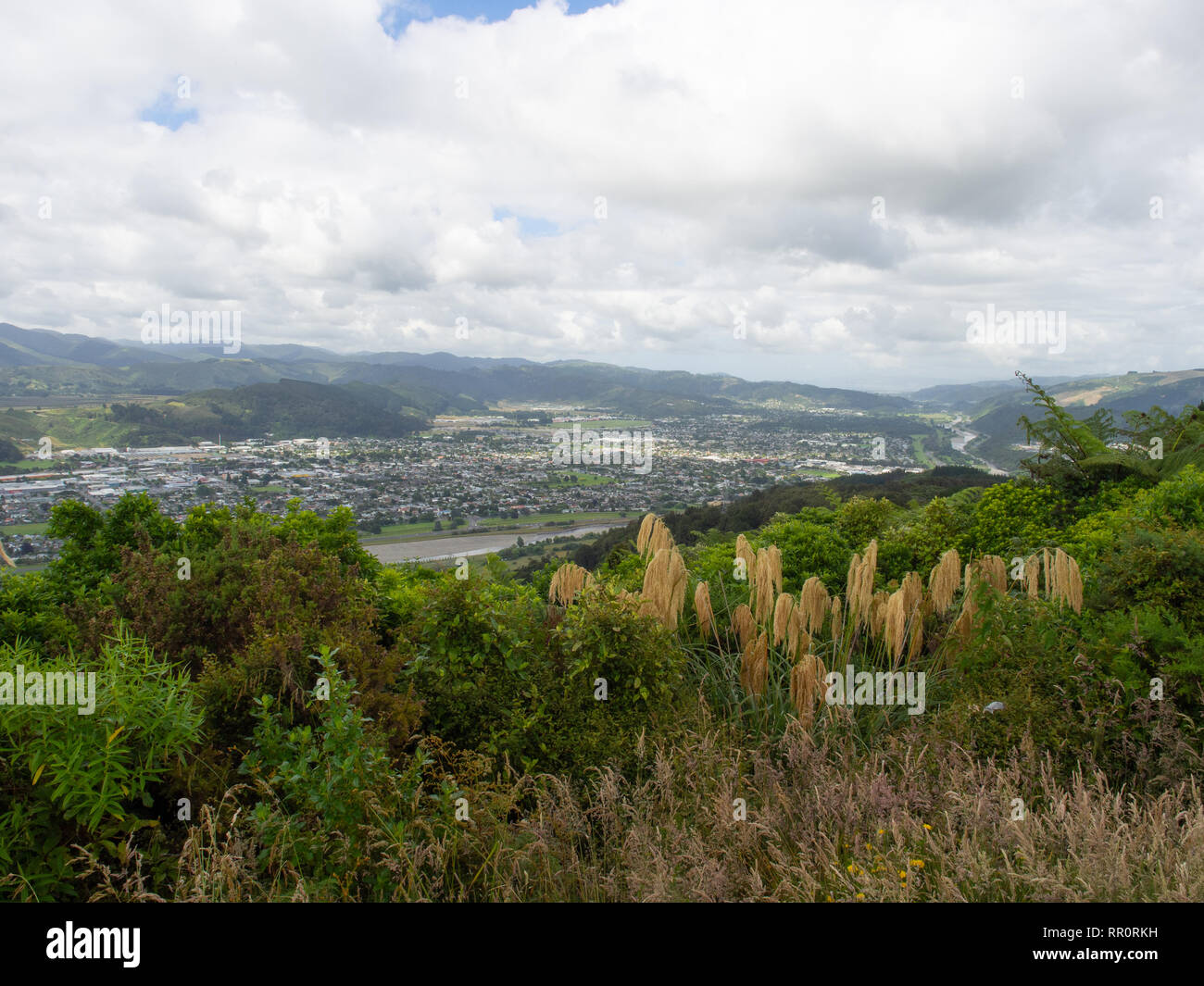Hutt city hills hi-res stock photography and images - Alamy