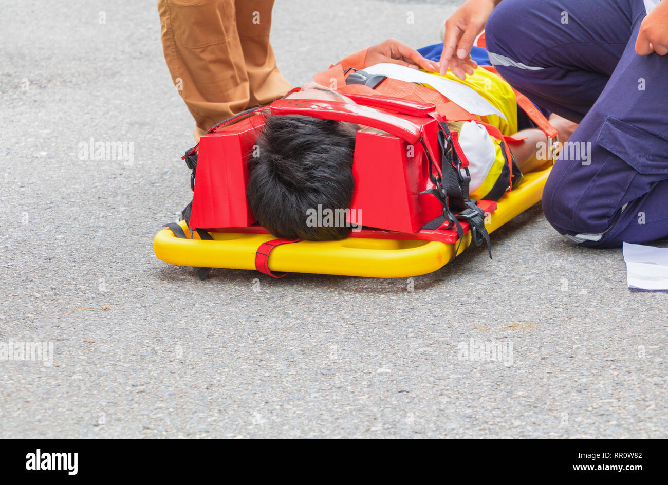 patient on stretcher. in EMS training emergency rescue situation Stock ...