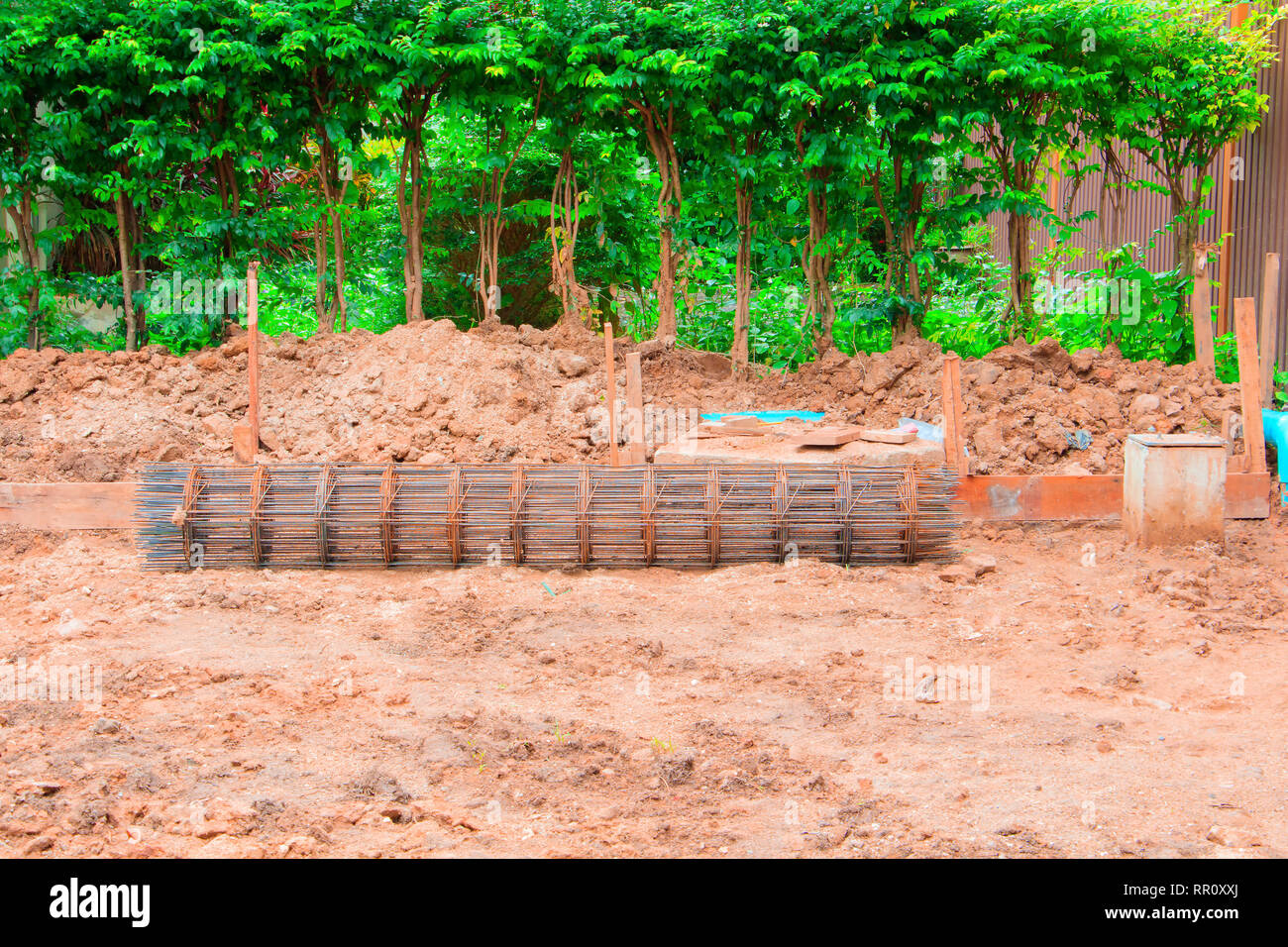 steel bar, iron in a construction site on the ground Stock Photo - Alamy