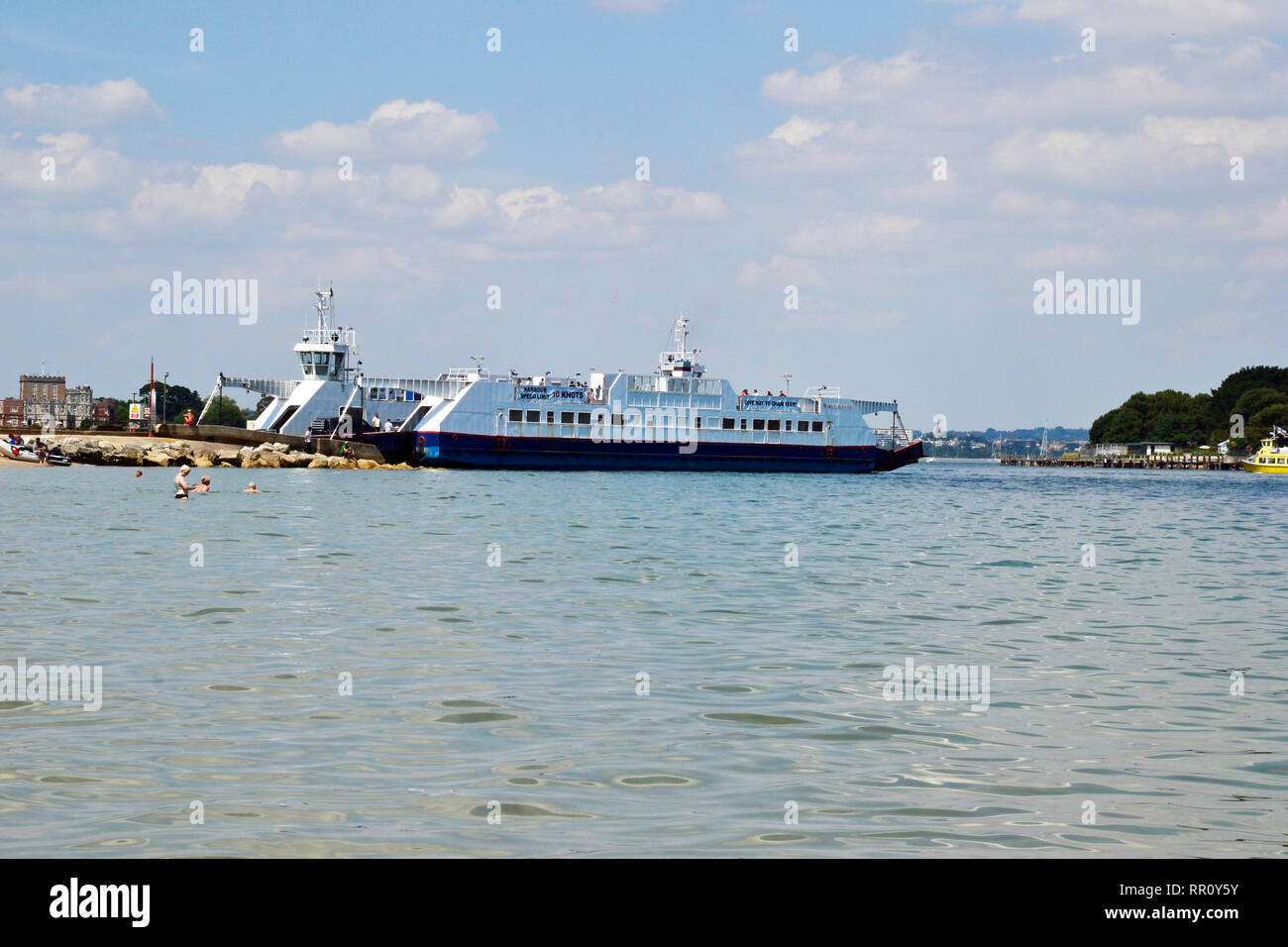 Isle of purbeck car ferry hi-res stock photography and images - Alamy