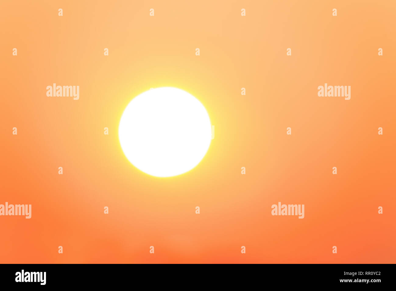 Summer heat sun sky hi-res stock photography and images - Alamy