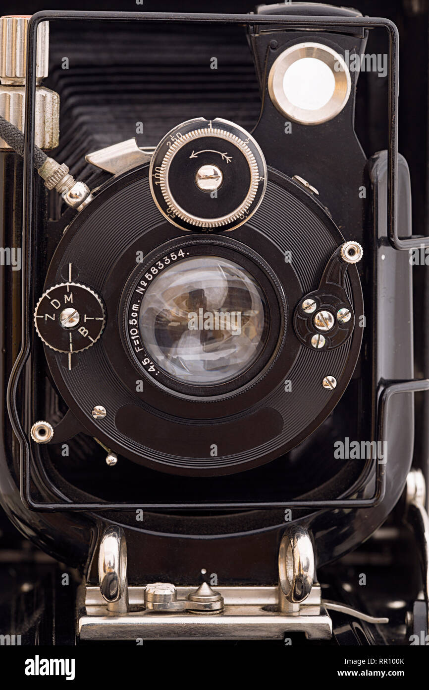 Traditional camera technique hi-res stock photography and images - Alamy