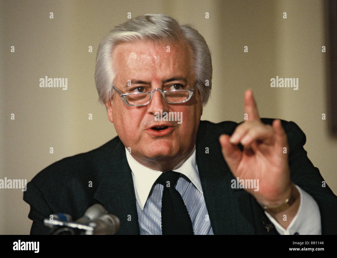 Representative Henry Hyde making a statement at a House of ...