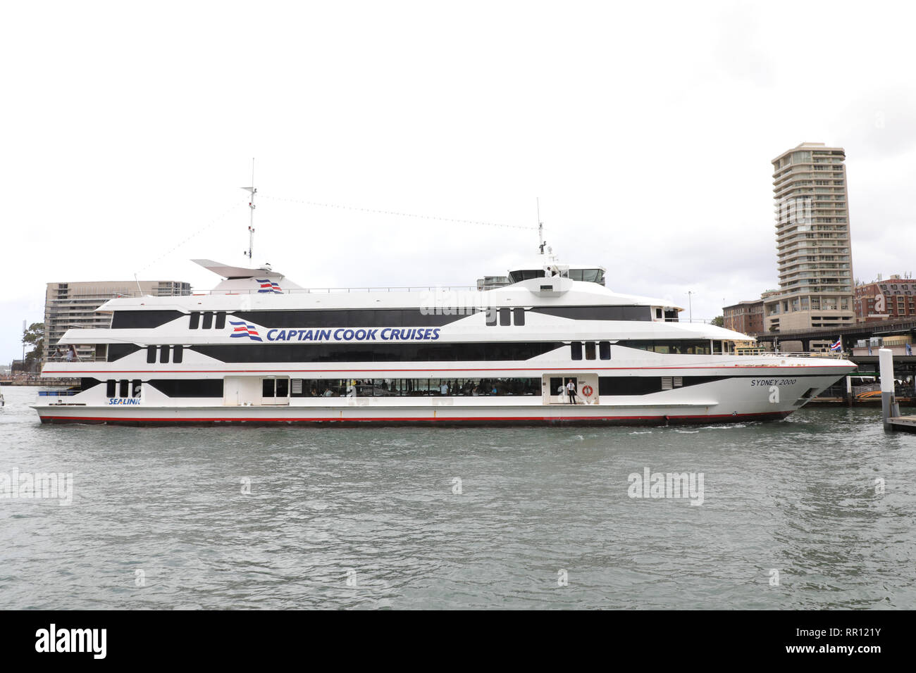 Captain cook cruises hi-res stock photography and images - Alamy