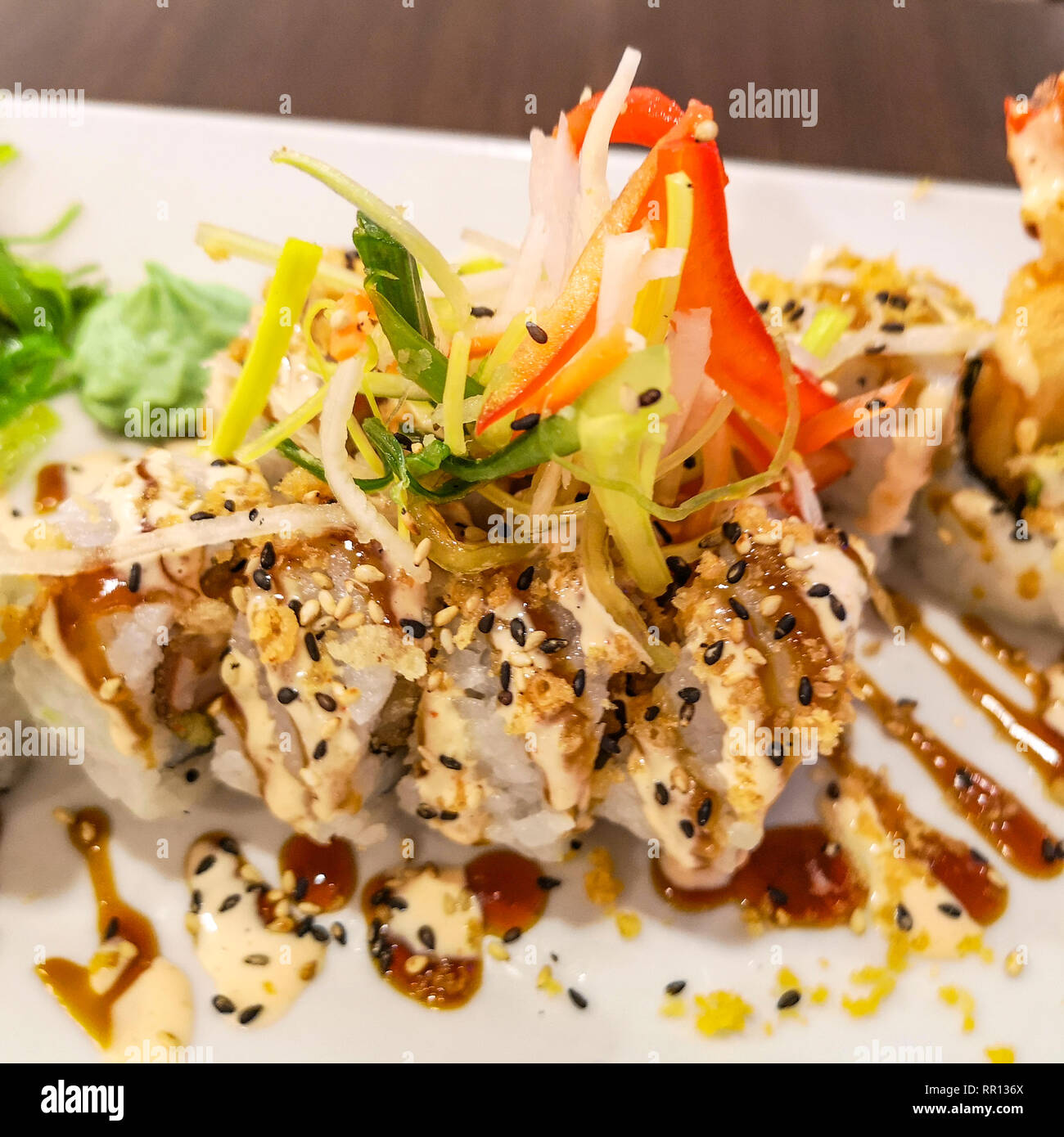 Sesame sushi hi-res stock photography and images - Alamy