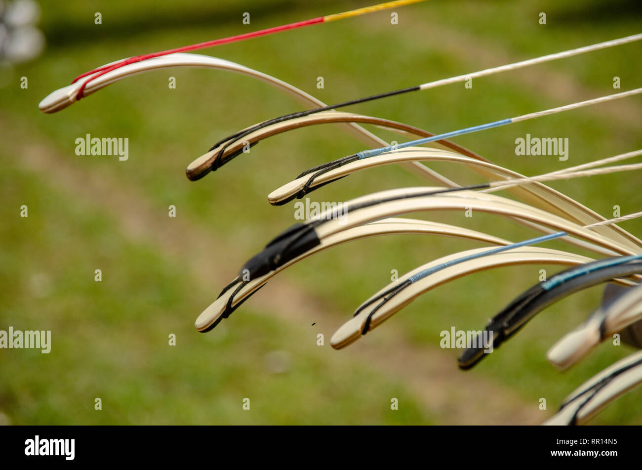 String attachment hi-res stock photography and images - Alamy