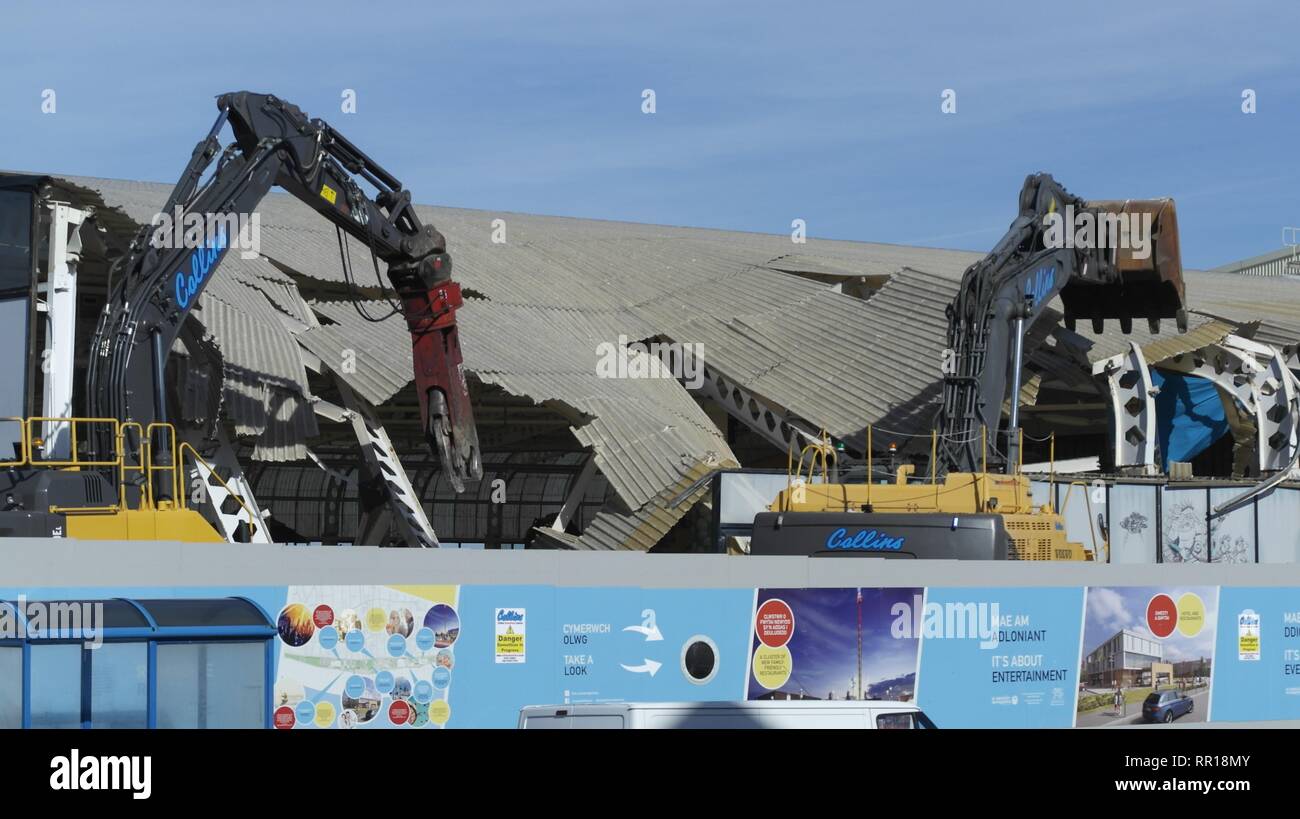 Rhyl,Uk The Iconic Rhyl Suncentre being demolished in the summer of ...