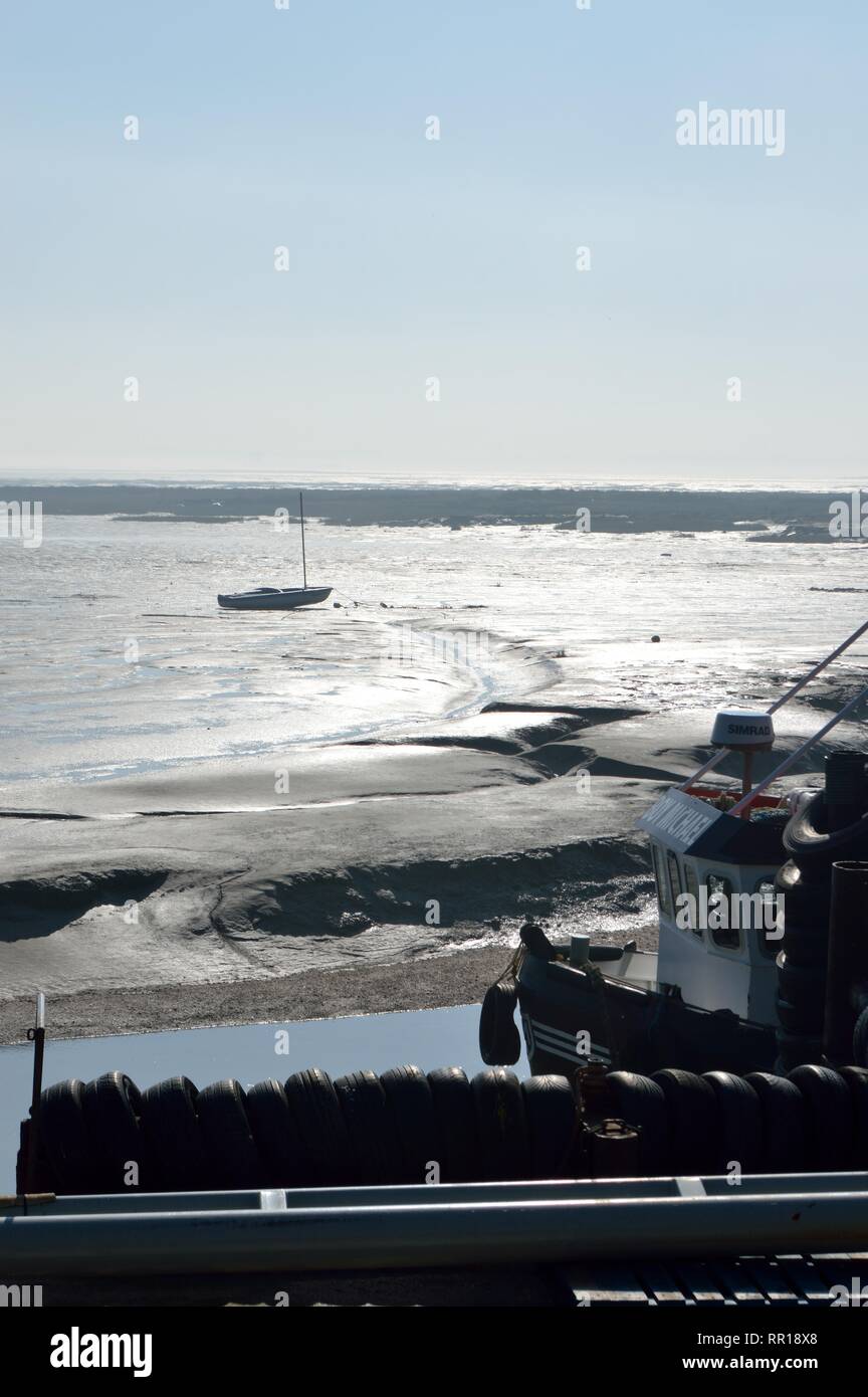 boats on river thames estuary, leigh on sea Stock Photo - Alamy