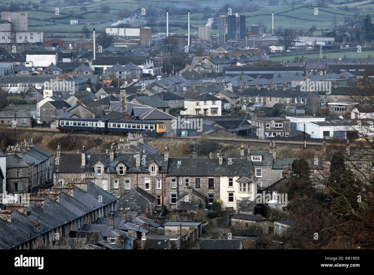 Oxenholme to Windermere train going through Kendal town, lake District ...