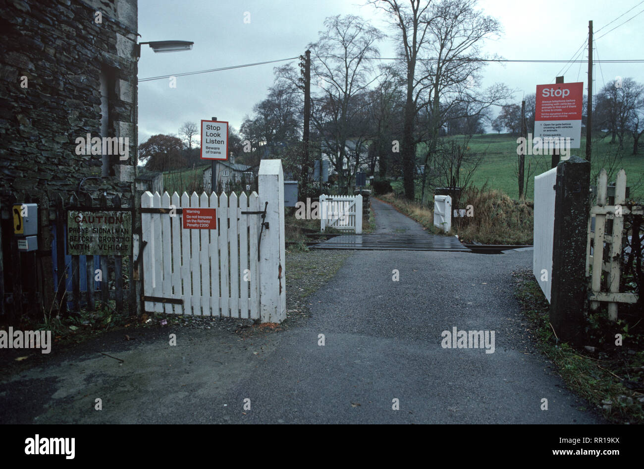 Burnside railway station level crossing on the Oxenholme to Windermere ...