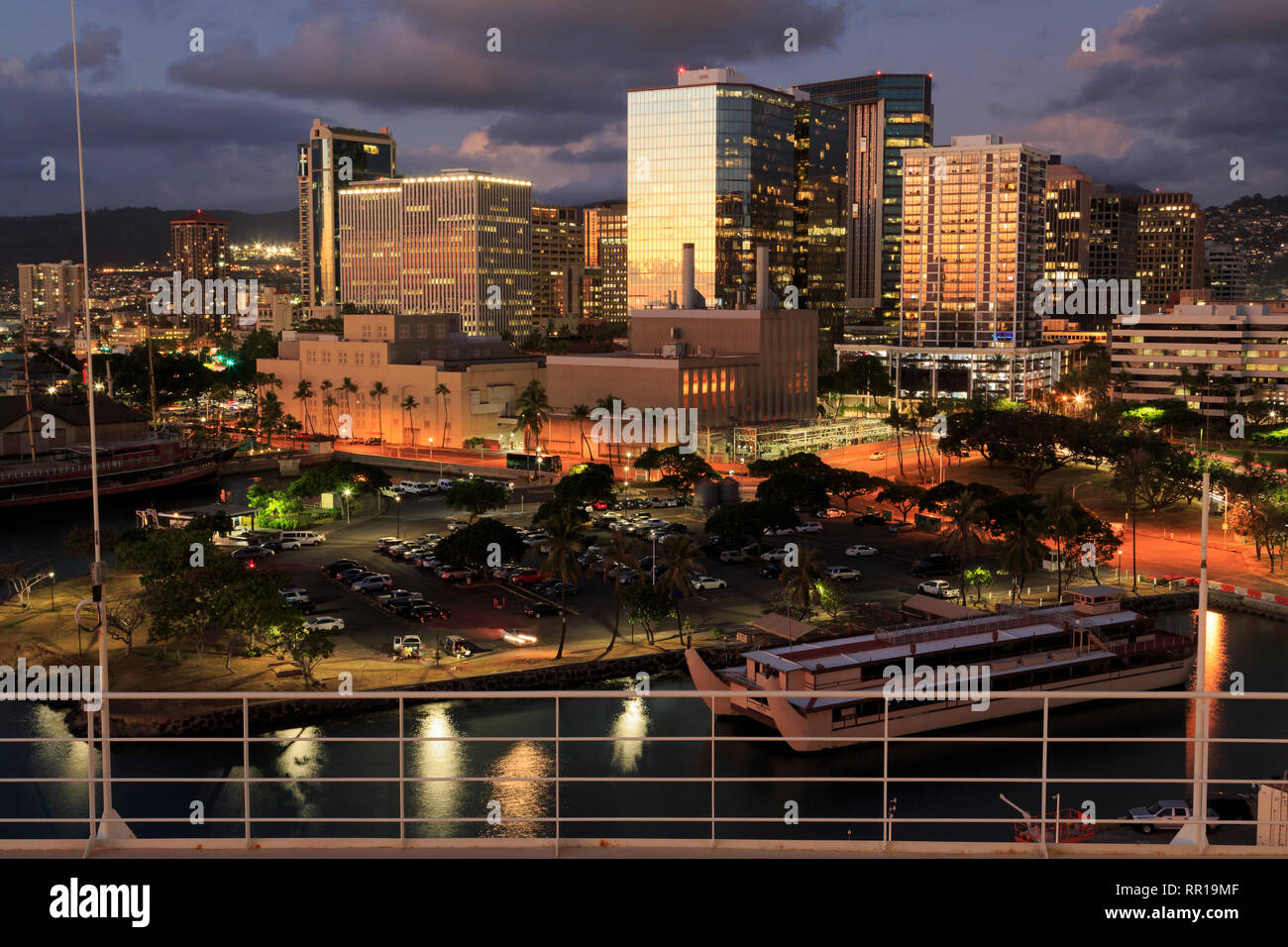 Honolulu skyline, Oahu Island, Hawaii, USA Stock Photo - Alamy