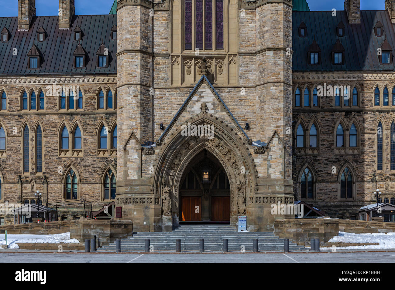 Ottawa parliament hill dramatic hi-res stock photography and images - Alamy