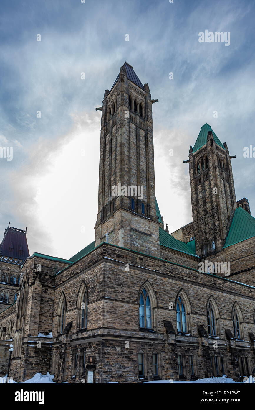Ottawa parliament hill dramatic hi-res stock photography and images - Alamy