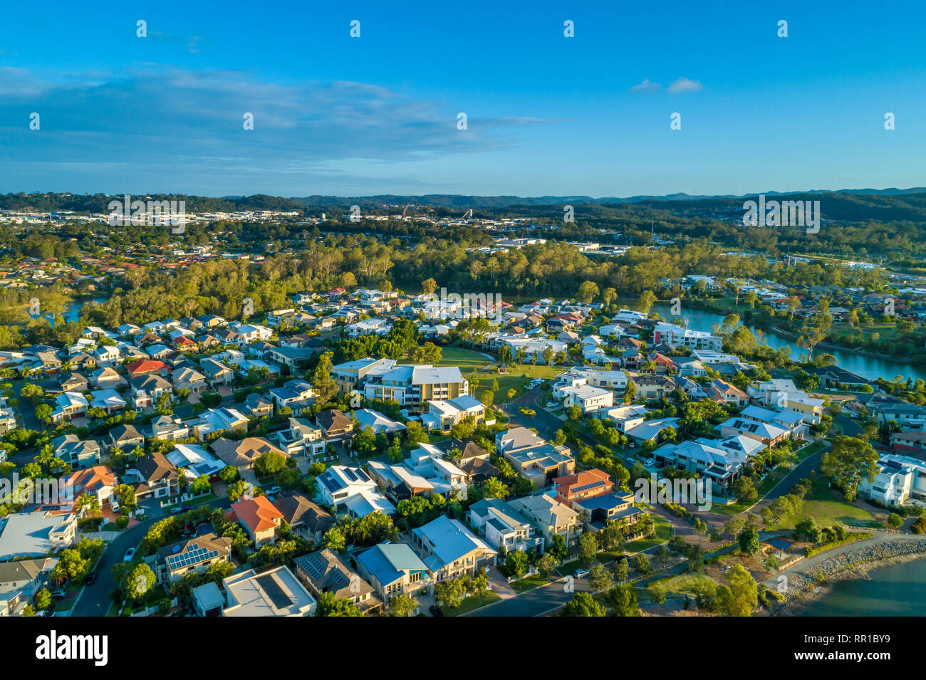 Varsity lakes hi-res stock photography and images - Alamy