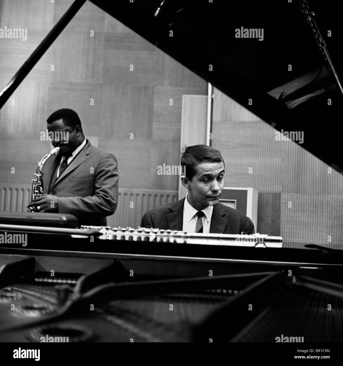 LEO WRIGHT - 1964 / Überschrift: LEO WRIGHT Stock Photo - Alamy
