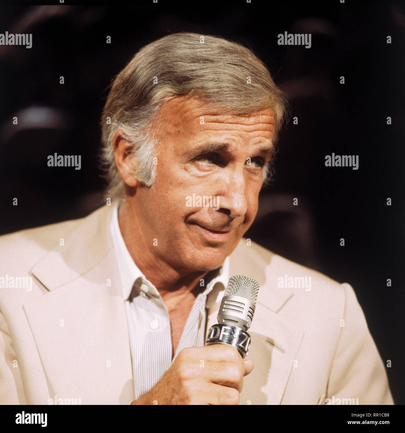 BRUCE LOW 1975 / Überschrift: BRUCE LOW Stock Photo - Alamy