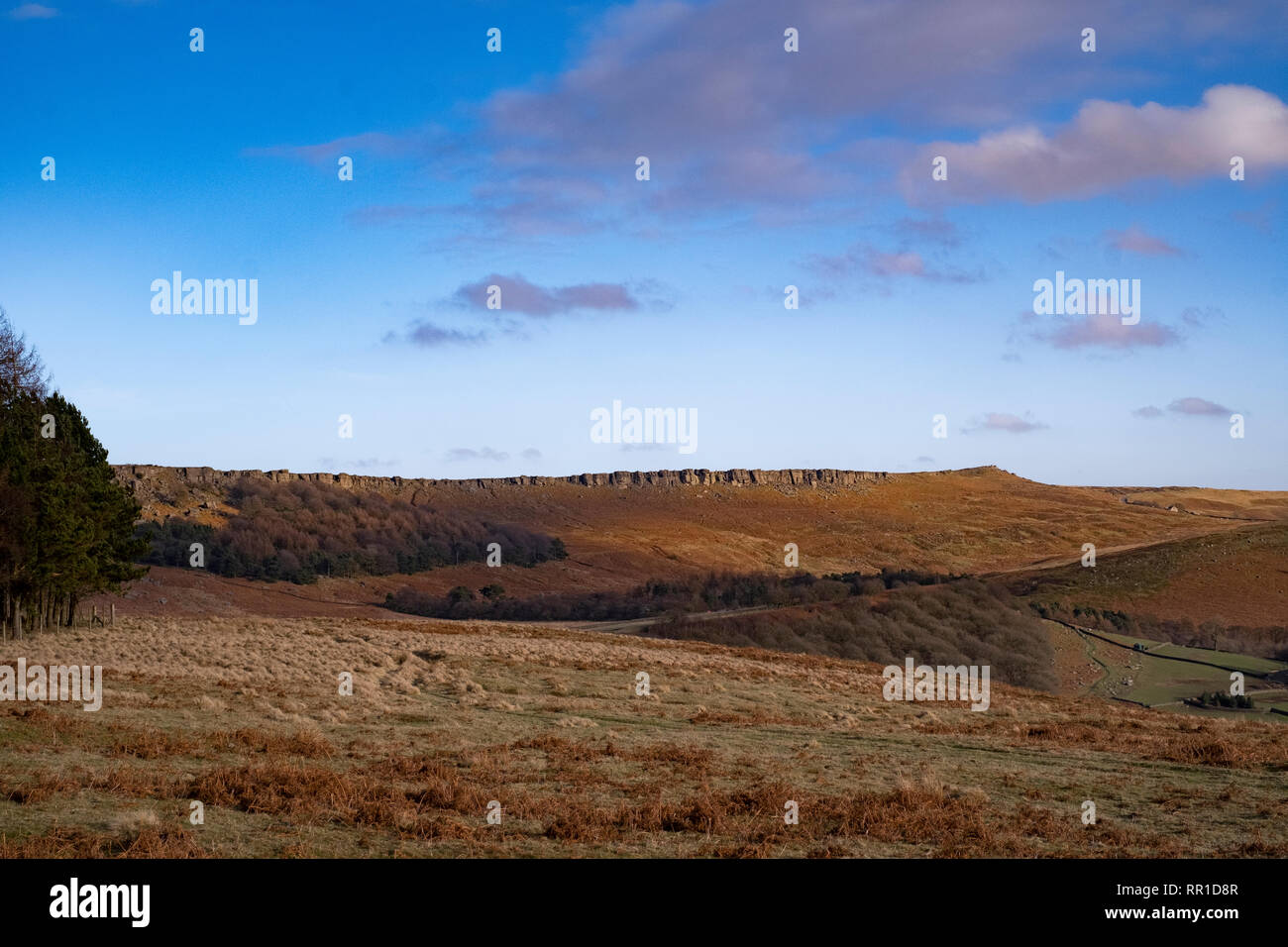Stanage Edge in the Derbyshire Peak District in autumn Stock Photo - Alamy