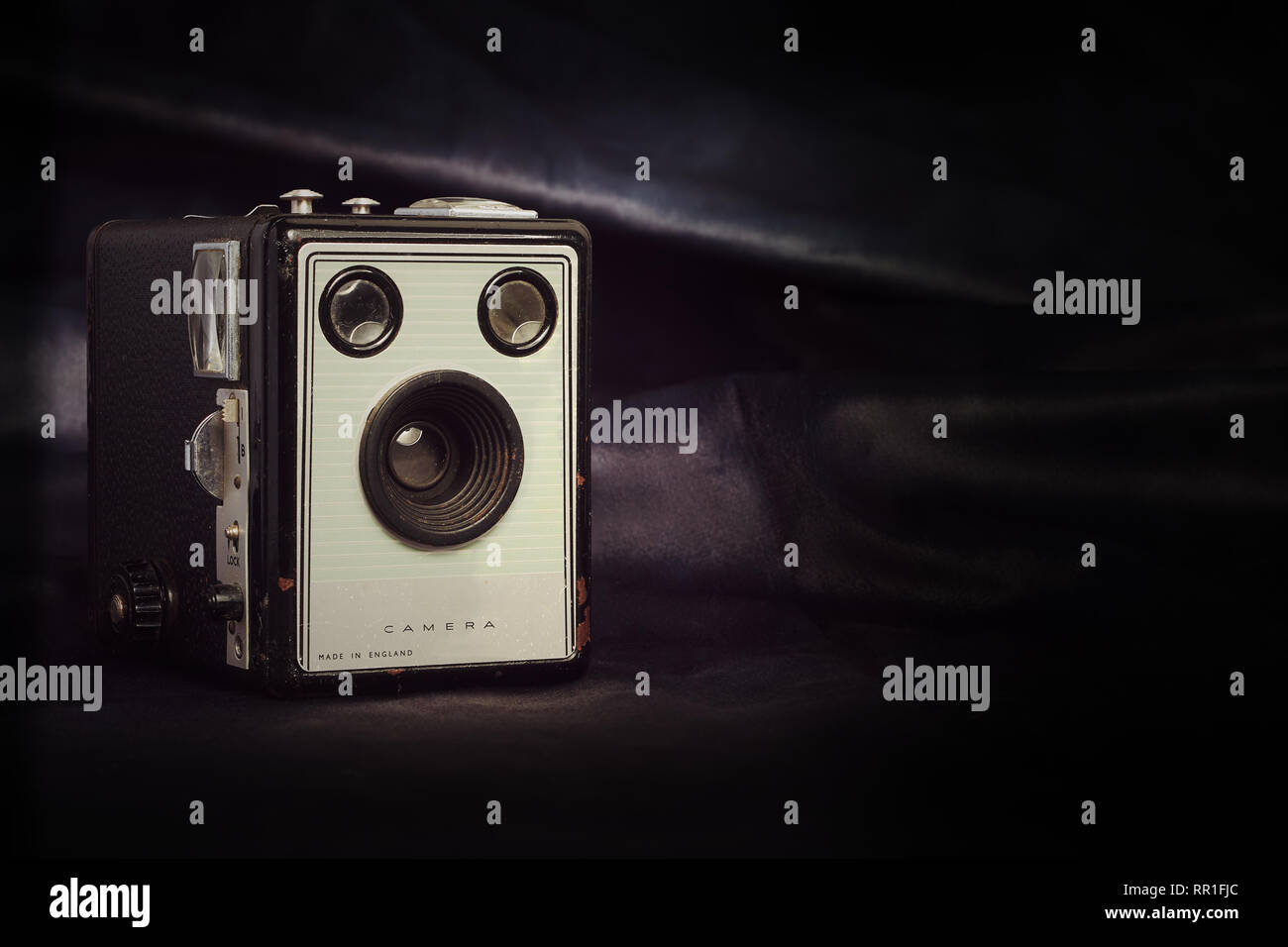 Horizontal aspect right side view of an unbranded vintage box camera ...