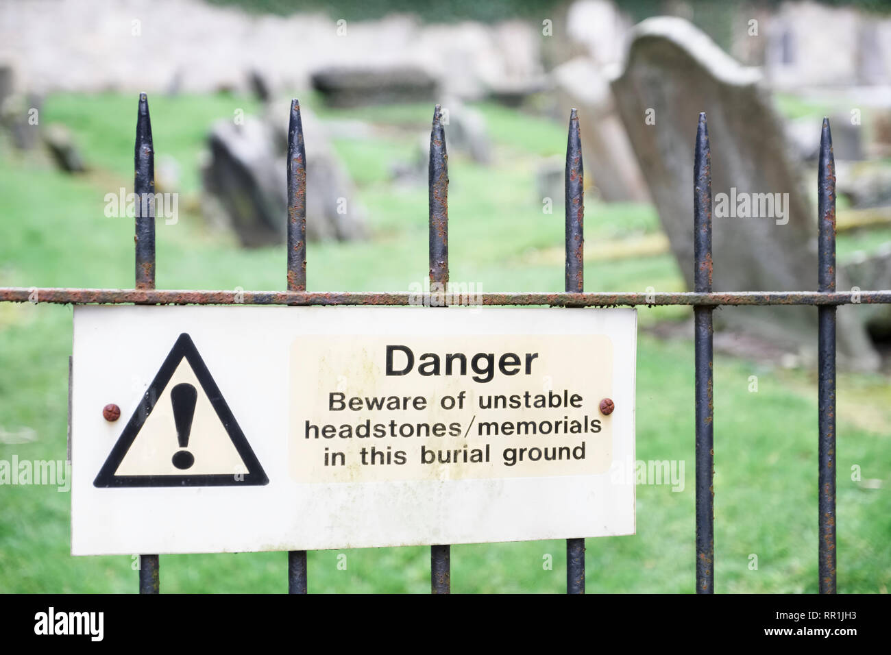 Dangerous Headstones High Resolution Stock Photography and Images - Alamy
