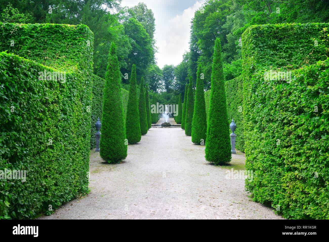 Beautiful alley in the park Stock Photo - Alamy