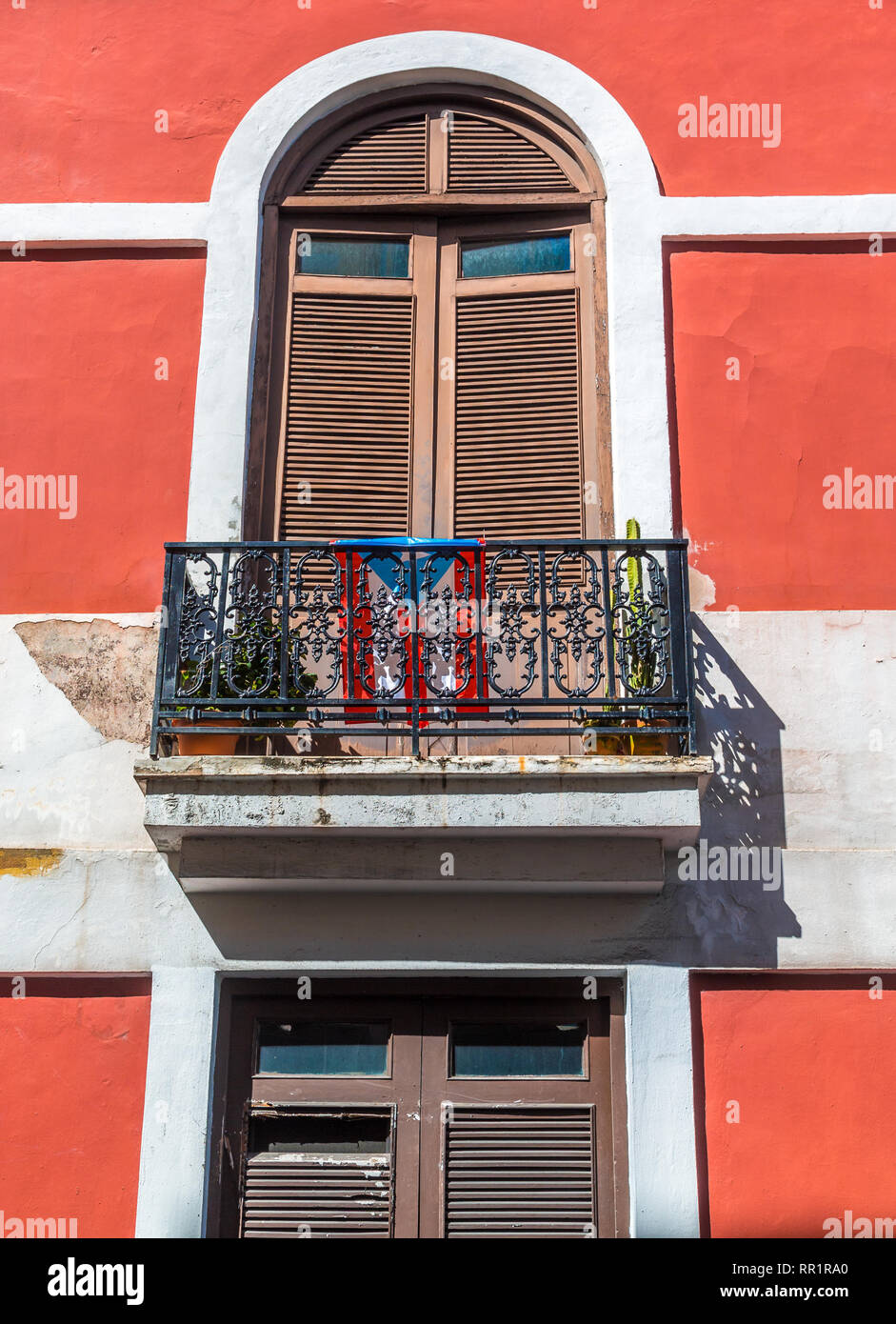 A colorful odl building on the narrow streets of Old San Juan, Puerto ...