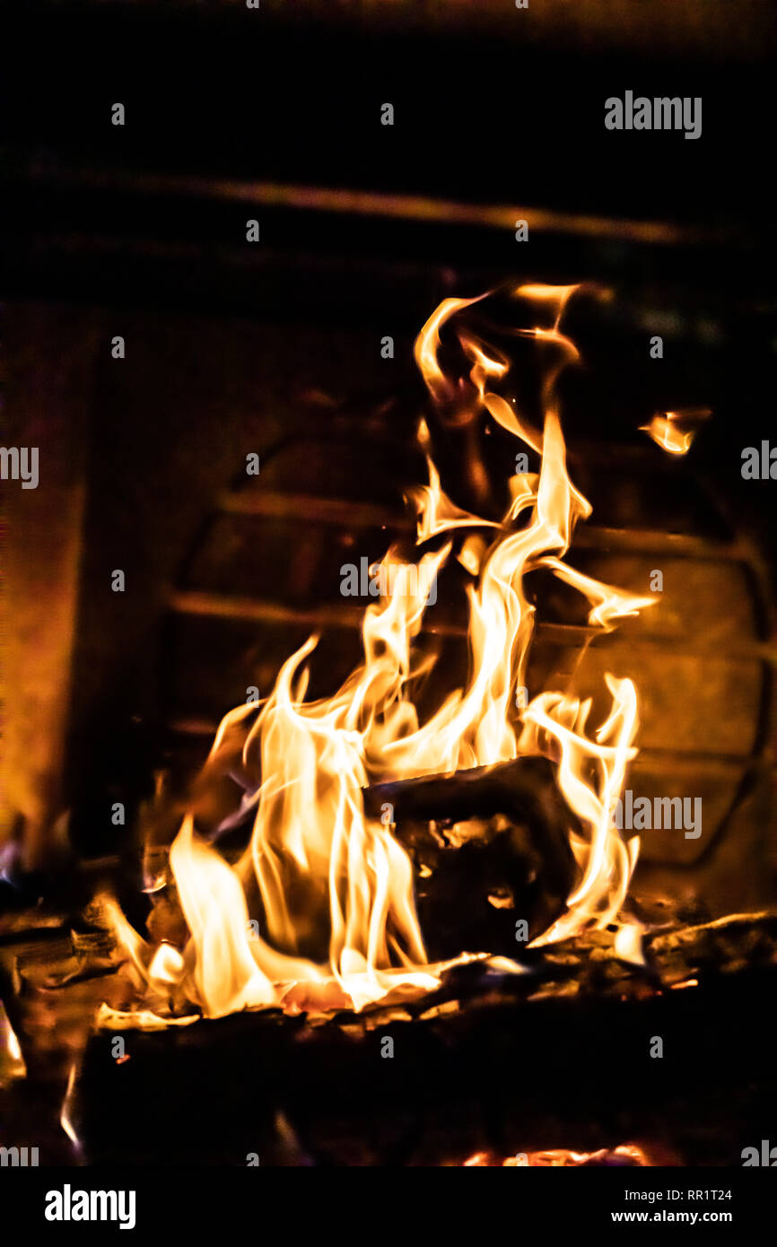 Open fire place hi-res stock photography and images - Alamy