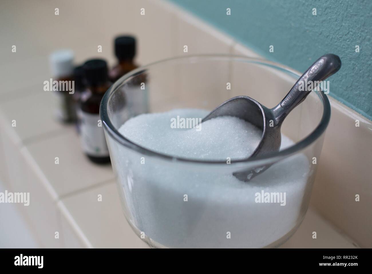Epsom salt hi-res stock photography and images - Alamy