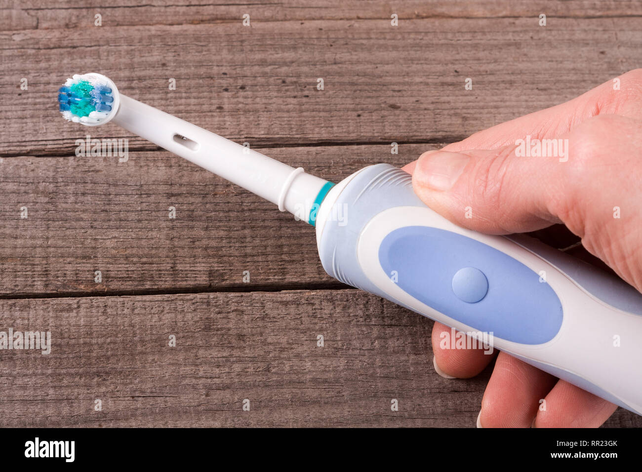 Hold toothbrush hi-res stock photography and images - Alamy