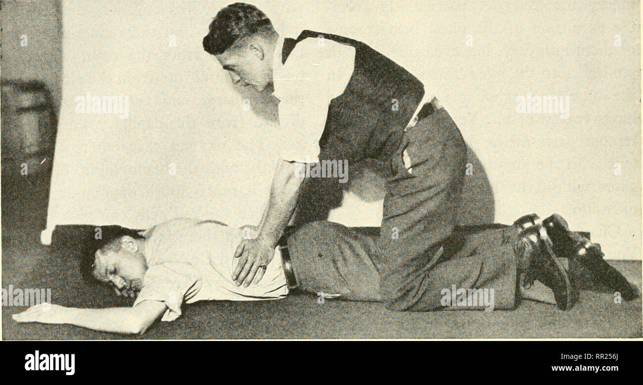 Prone pressure method hi-res stock photography and images - Alamy
