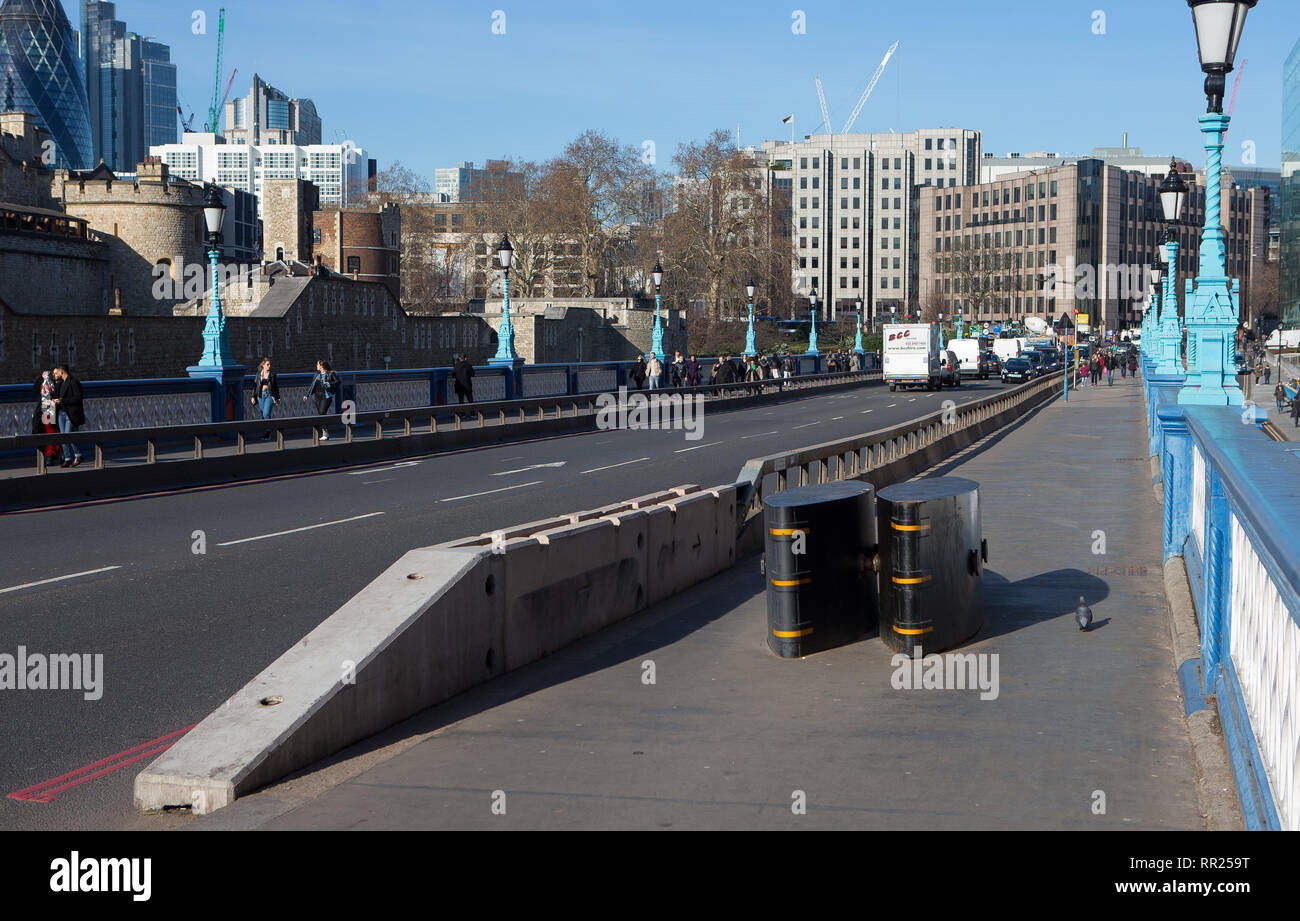 Concrete Safety barrier on Tower Bridge Stock Photo - Alamy