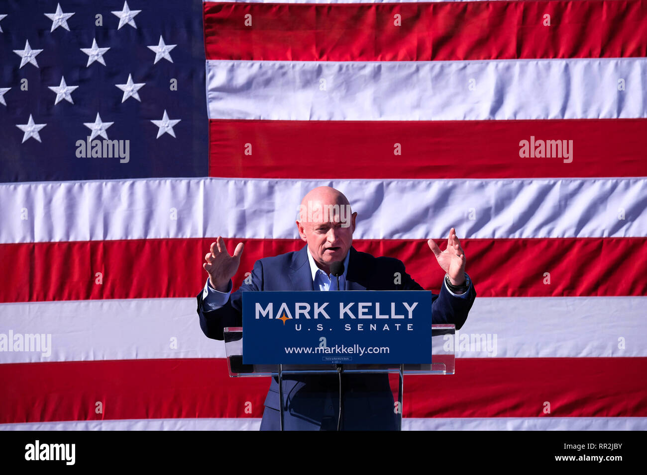 Mark kelly campaign arizona hi-res stock photography and images - Alamy