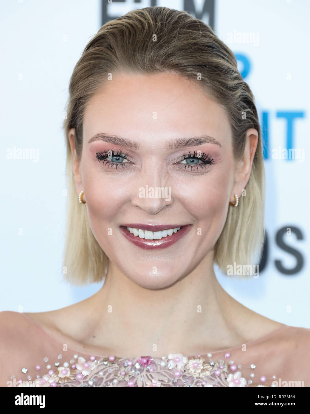 SANTA MONICA, LOS ANGELES, CA, USA - FEBRUARY 23: Actress Victoria ...