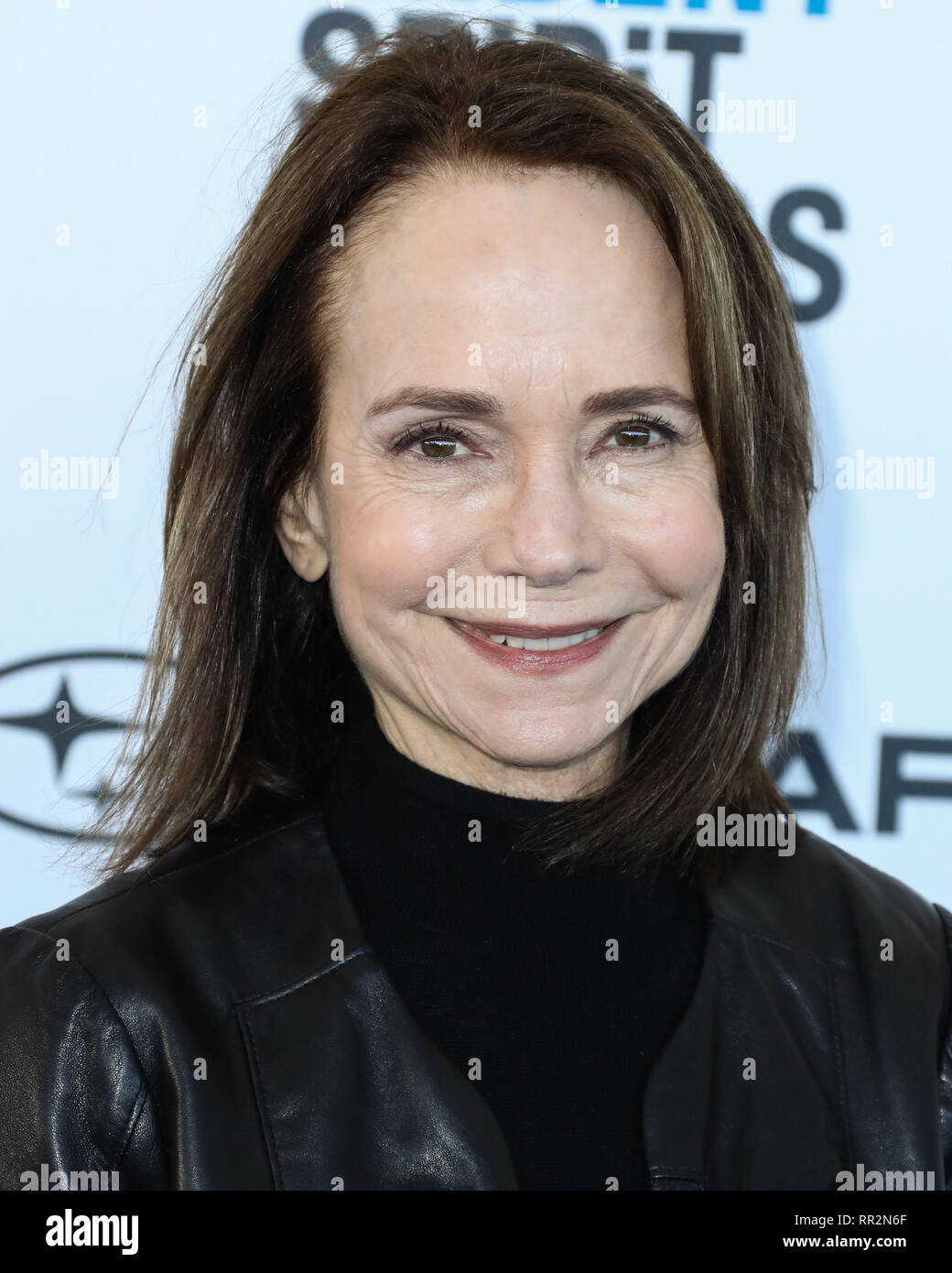 SANTA MONICA, LOS ANGELES, CA, USA - FEBRUARY 23: Actress Jessica ...