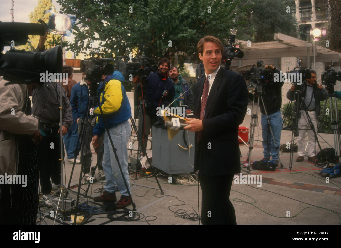 VAN NUYS, CA - JANUARY 28: Journalist Terry Moran attends press ...