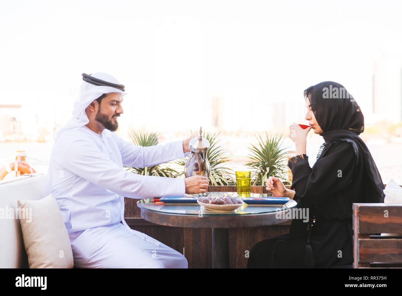 Restaurant dubai couple hi-res stock photography and images - Alamy