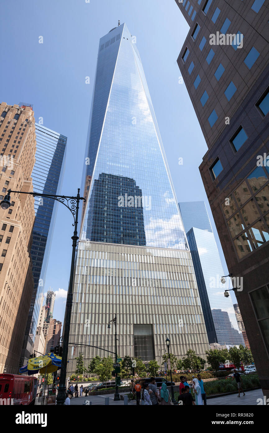 Buildings lower manhattan one hi-res stock photography and images - Alamy