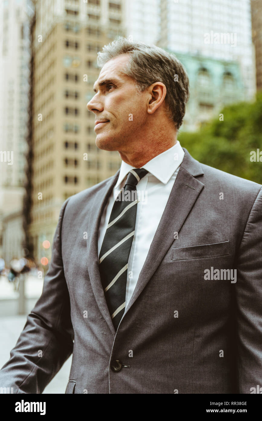 Senior corporate manager with elegant suit outdoors - Businessman in ...