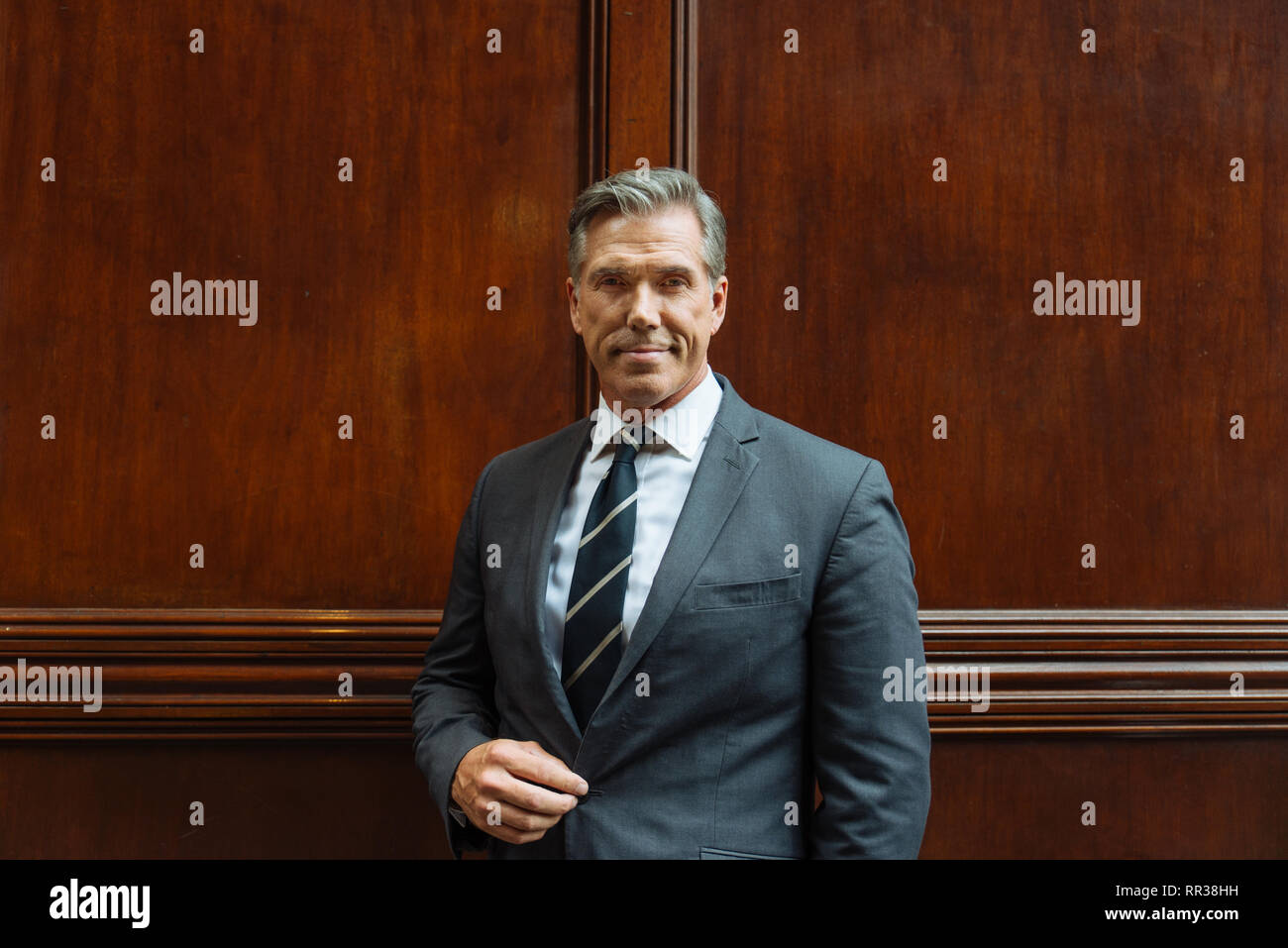 Senior corporate manager with elegant suit outdoors - Businessman in ...