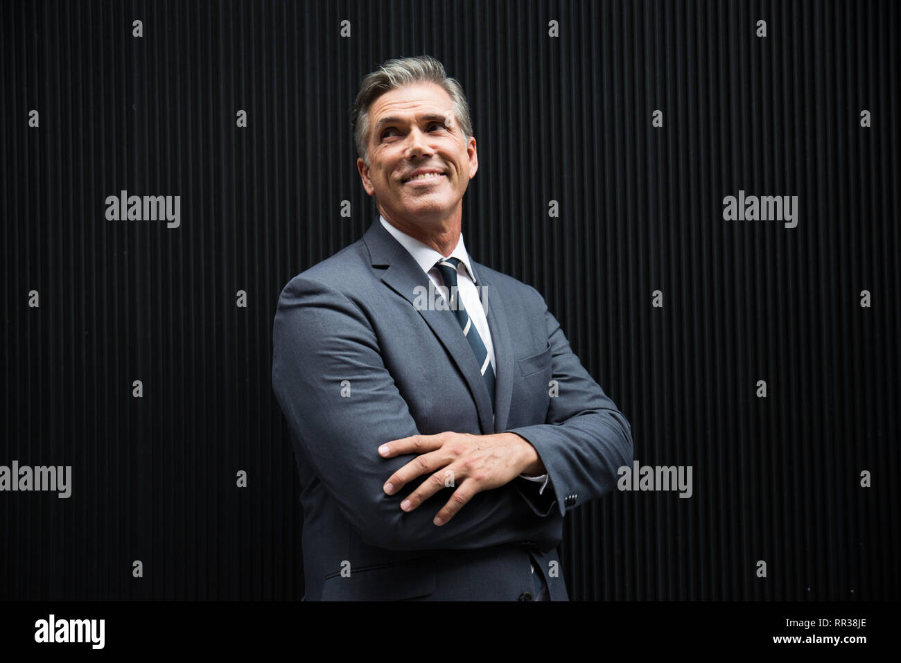 Senior corporate manager with elegant suit outdoors - Businessman in ...