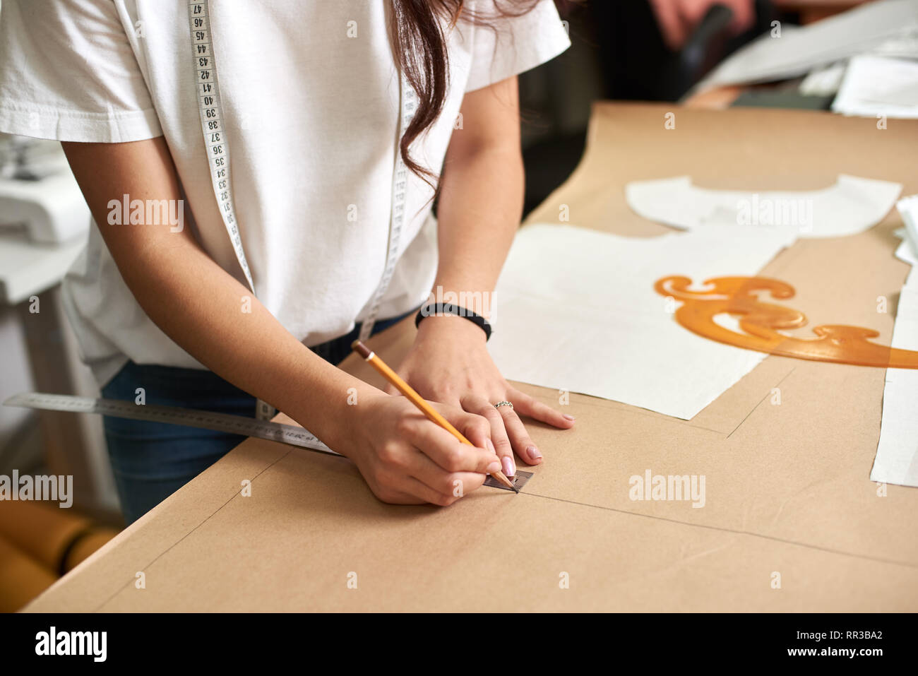 Fashion drawing ruler hi-res stock photography and images - Alamy