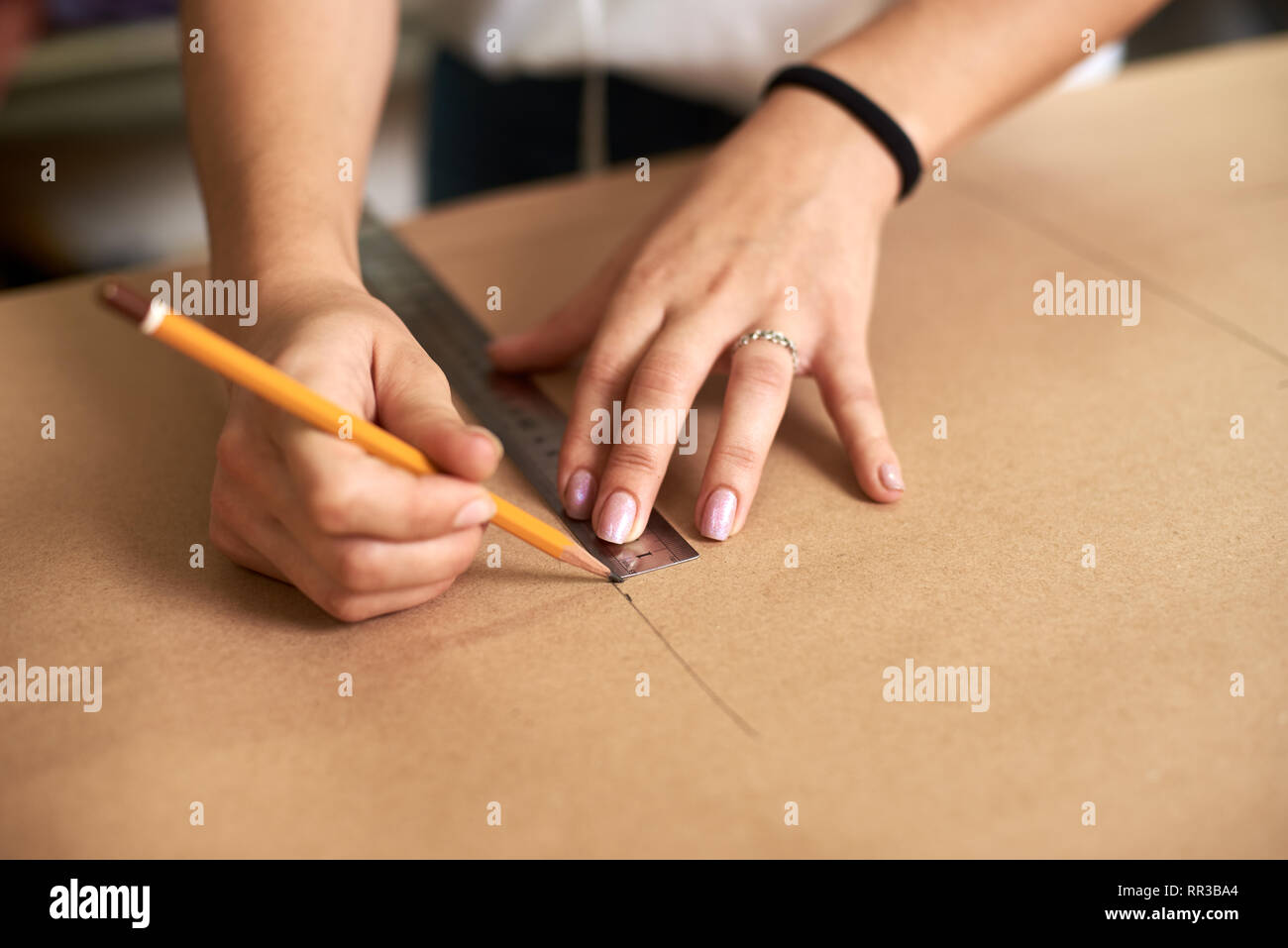 Fashion drawing ruler hi-res stock photography and images - Alamy