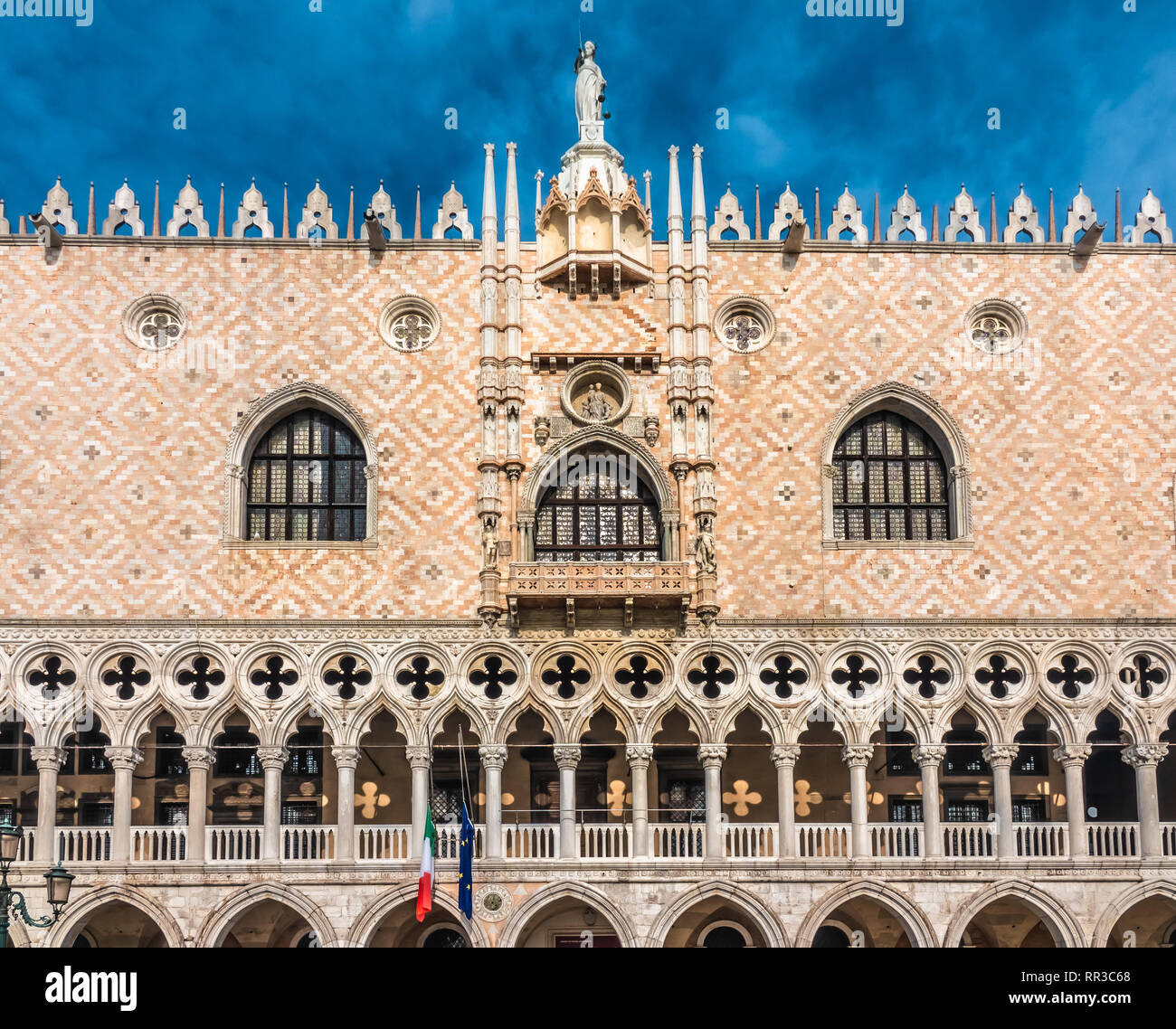 The Doge's Palace /Palazzo Ducale), Venetian Gothic style, Venice ...