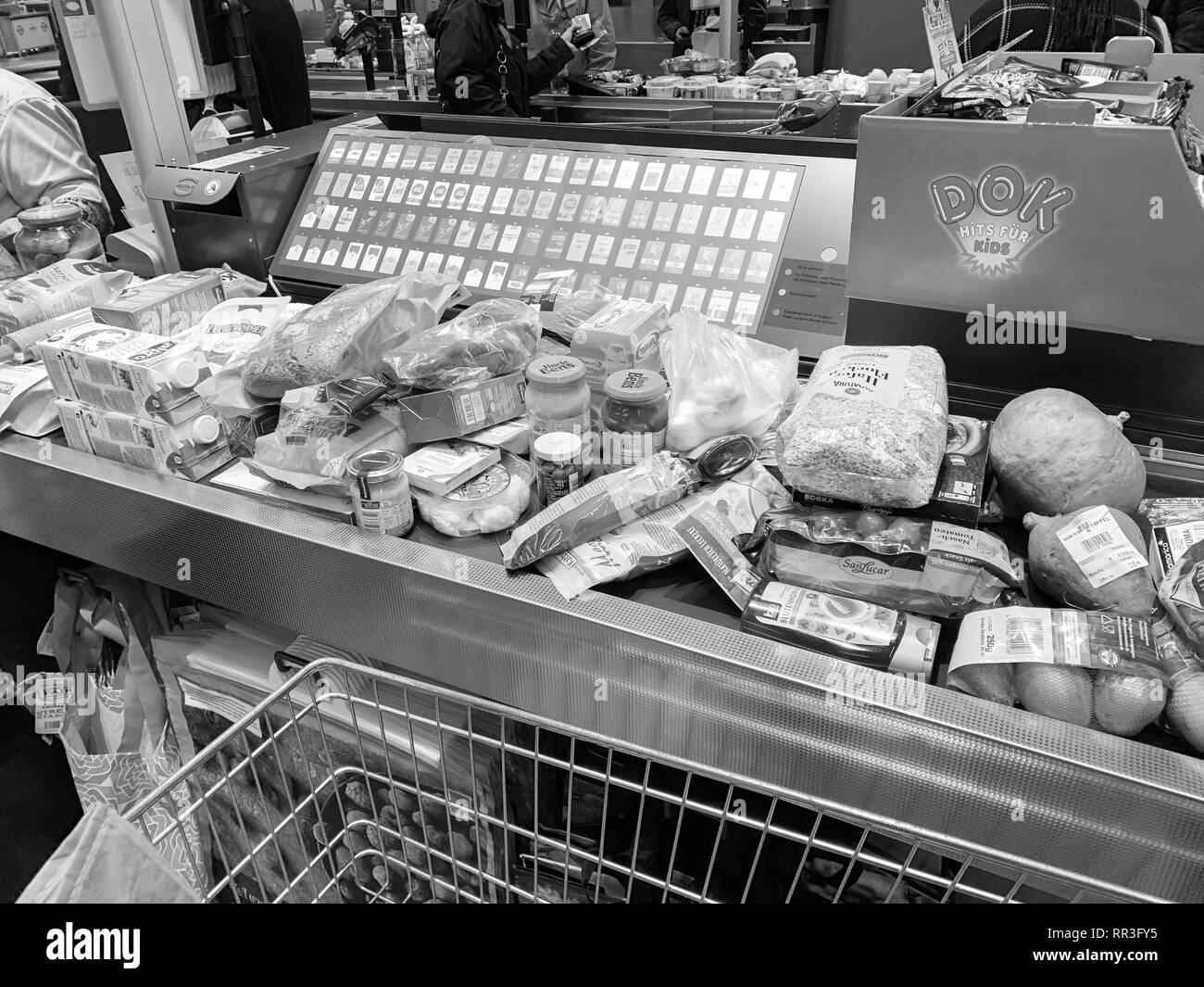 Non sale Black and White Stock Photos & Images - Alamy