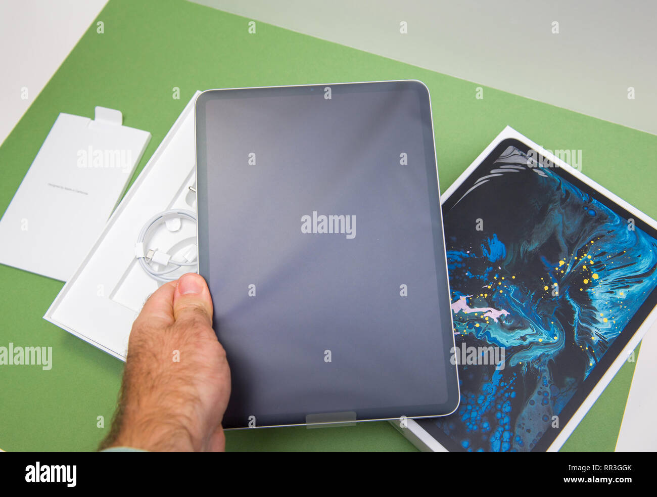 Ipad green screen office man hi-res stock photography and images - Alamy