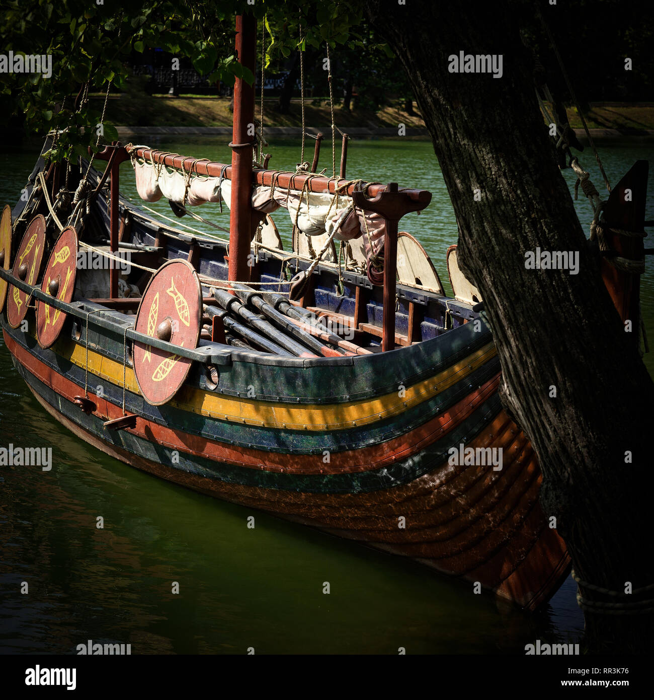 Oar ancient hi-res stock photography and images - Alamy