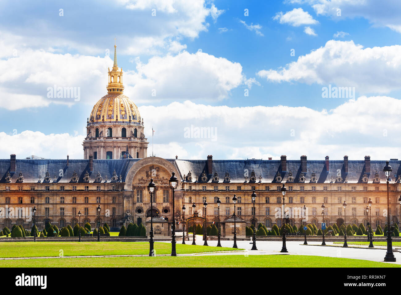Invalides building and square in Paris, France Stock Photo - Alamy