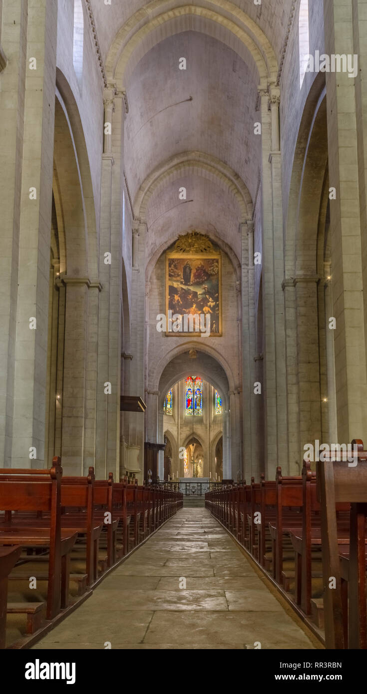 FRANCE ARLES SEP 2018 a view of the interiors of the Eglise Notre-Dame ...