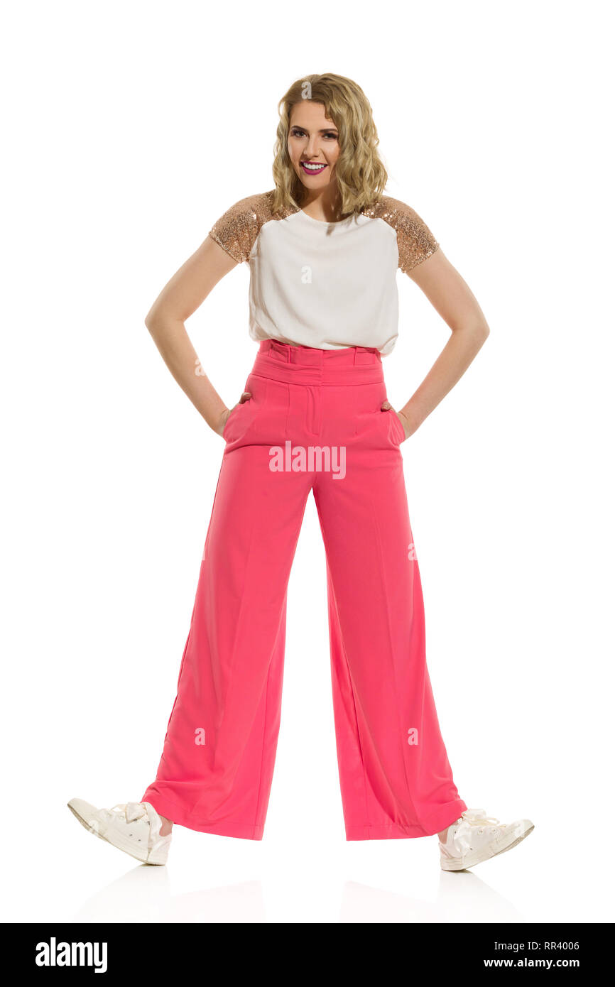 Wide apart legs hi-res stock photography and images - Alamy