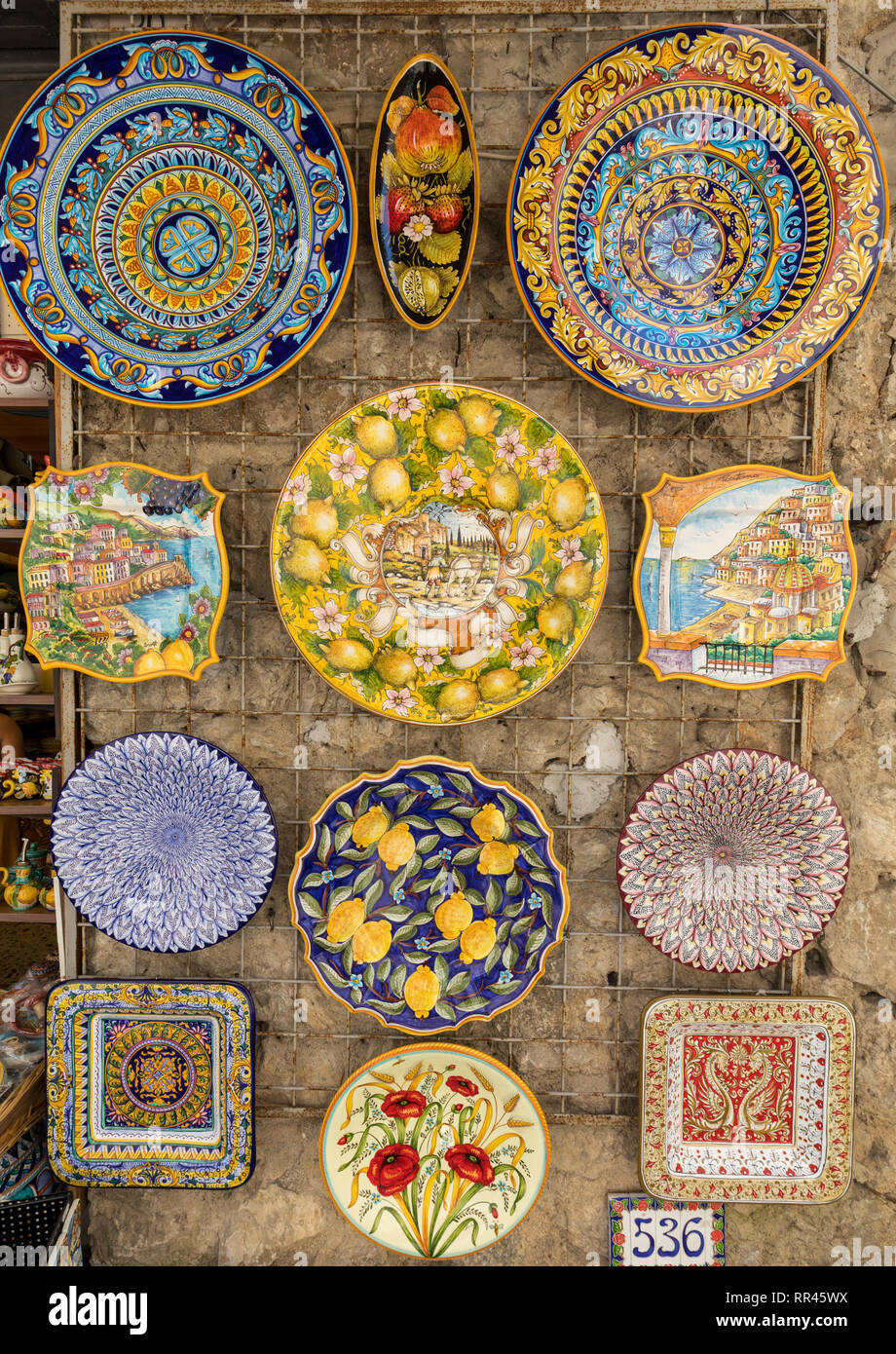 Ceramics shop in ravello italy hi-res stock photography and images - Alamy