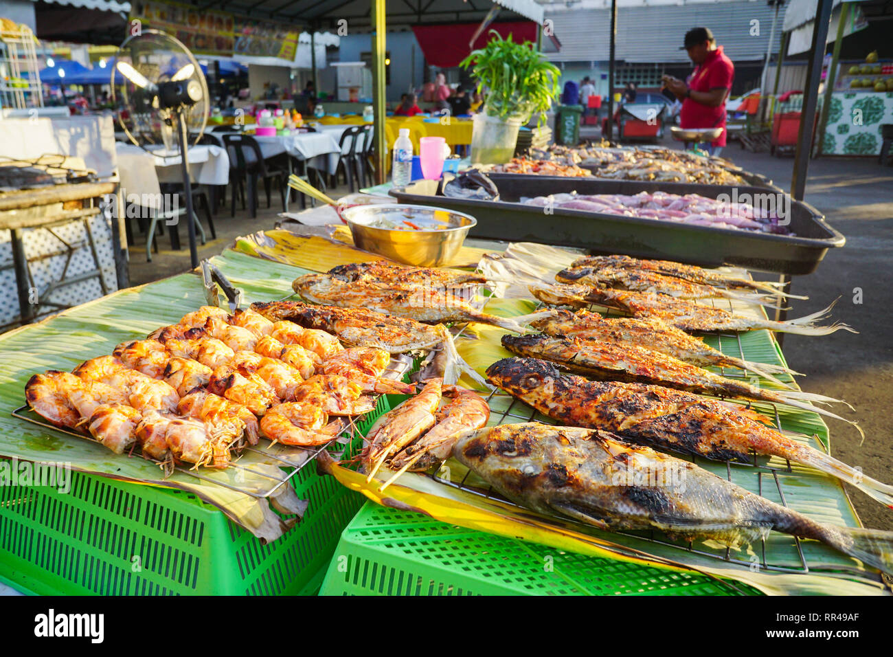 Sabah fish market kota kinabalu hi-res stock photography and images - Alamy